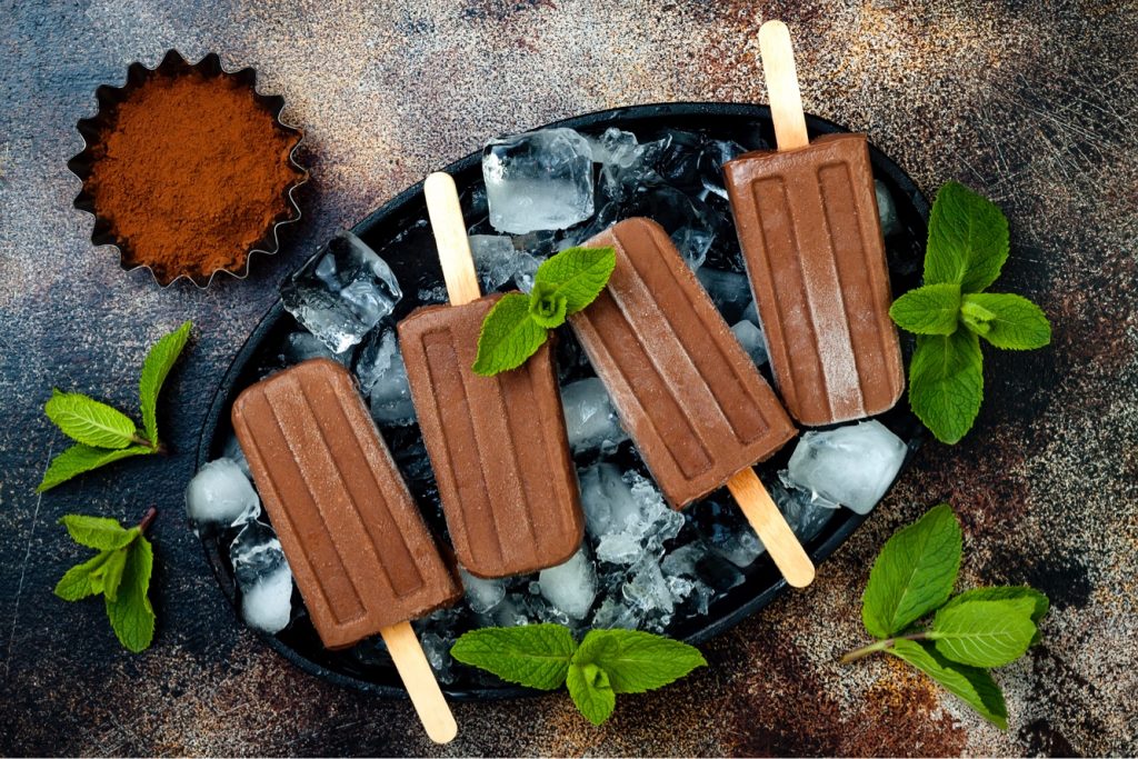 Picolé de chocolate saudável para fazer em casa - Primistili